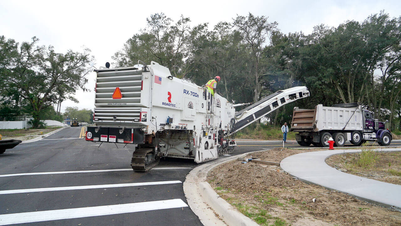 Roadtec RX-700 Cold Planer - Astec