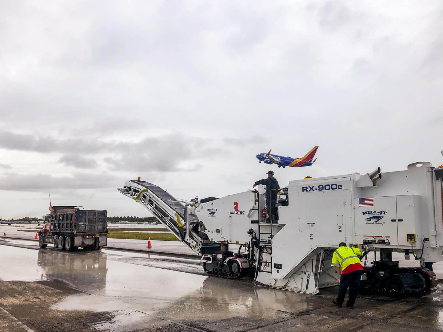 Roadtec RX-900 Cold Planer - Astec