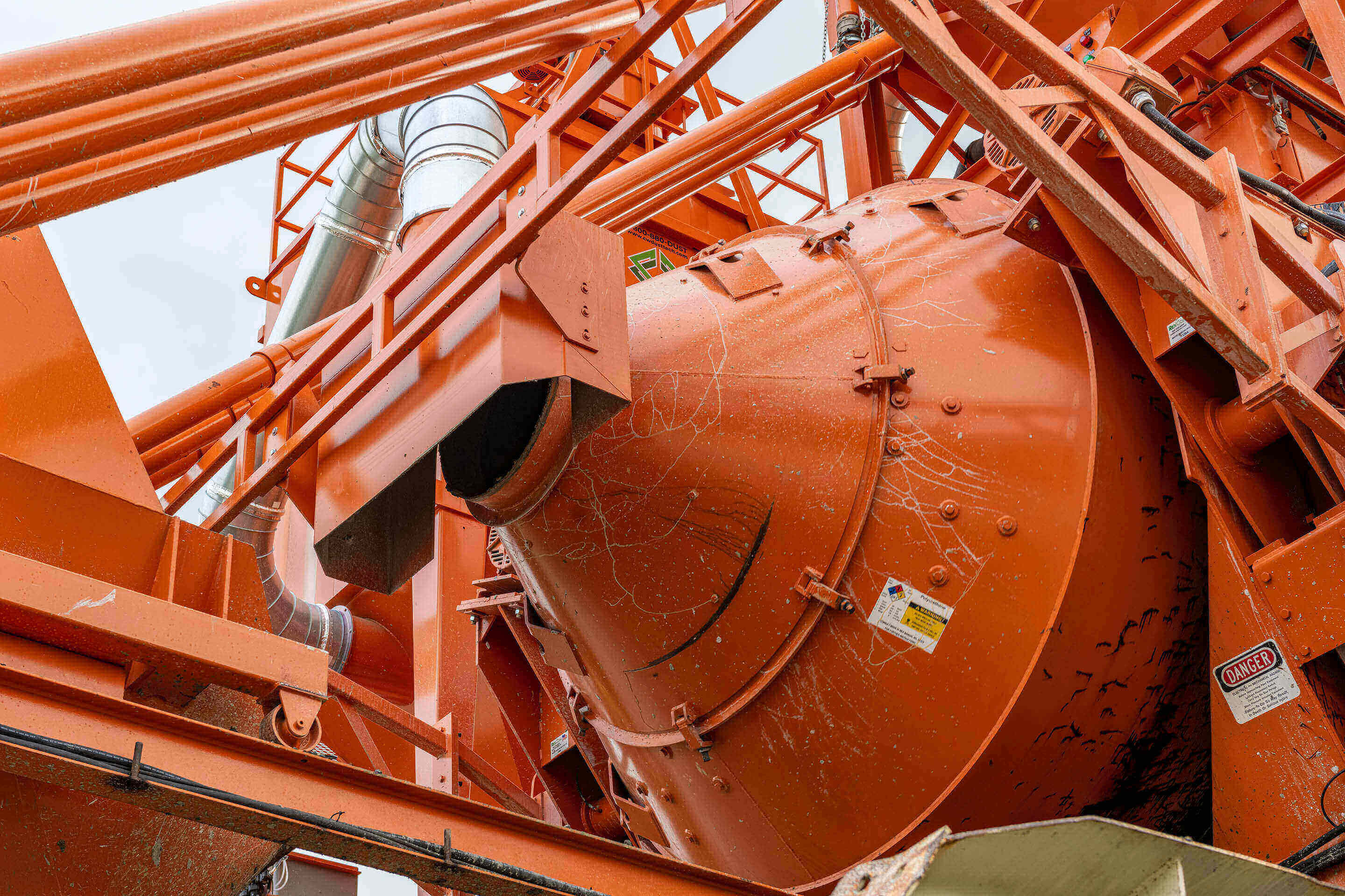 Consistency Key to Paving Airport Runways - Astec