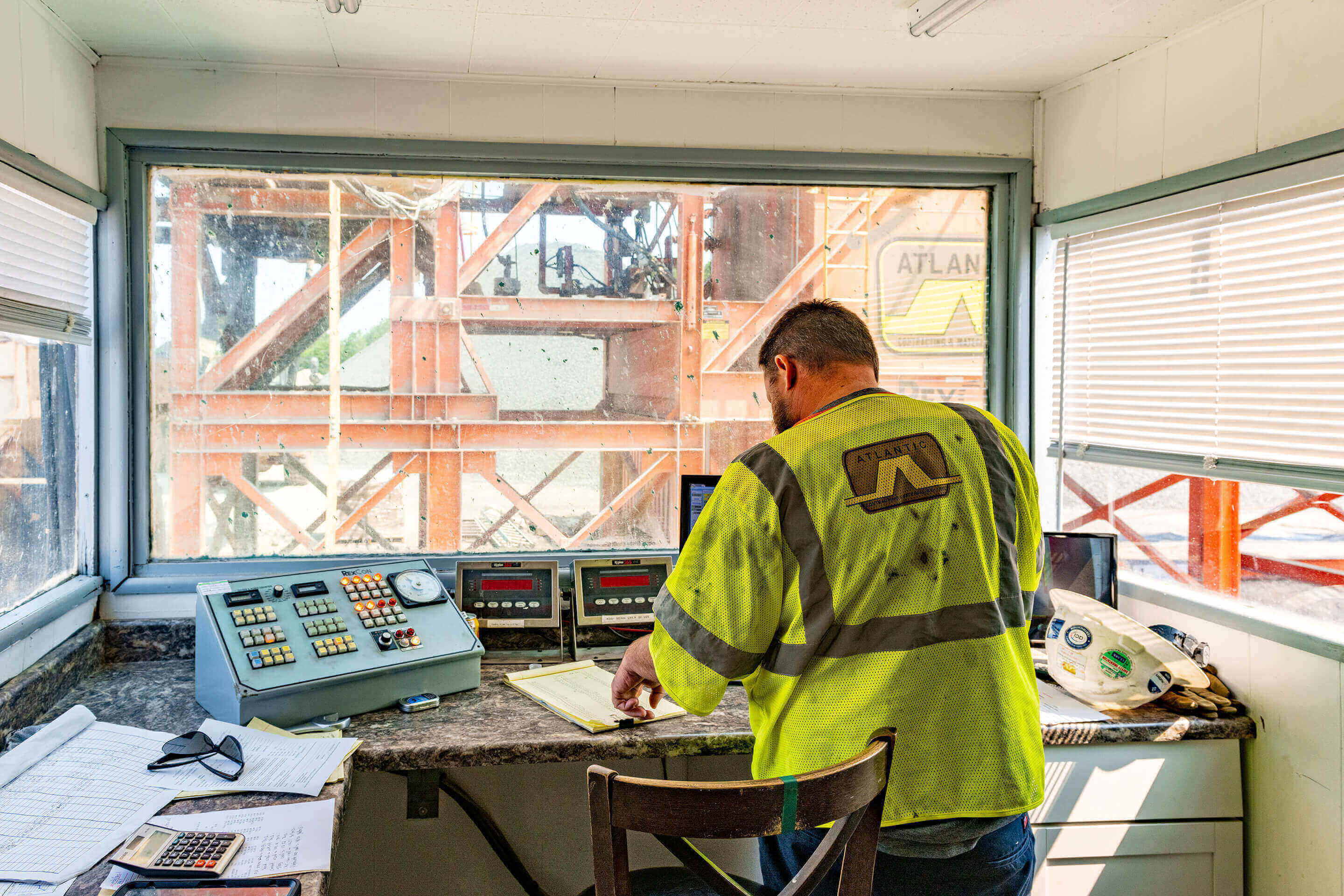 Consistency Key to Paving Airport Runways - Astec