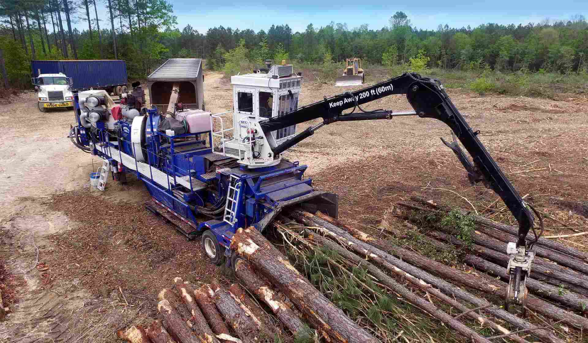Peterson 5000H Whole Tree Chipper - Astec