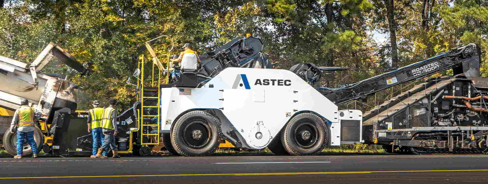 Roadtec SP-200 Spray Paver - Astec