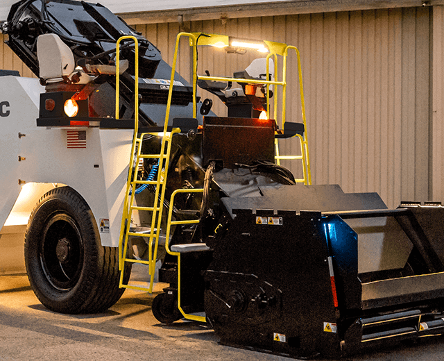 The SB-3000 MTV stores and transfers hot-mixed asphalt material from ...